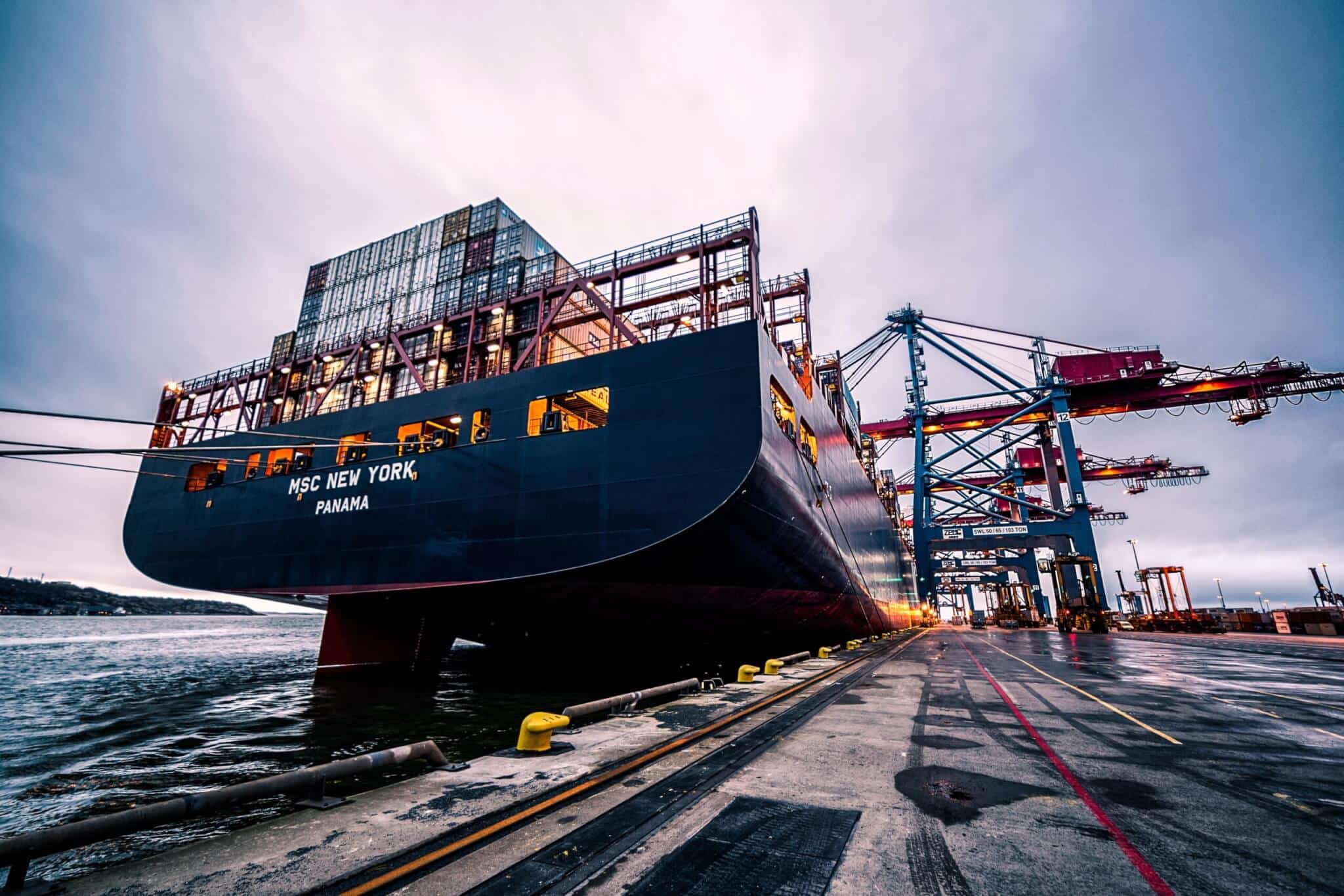 Key factors for safe and efficient maritime transport - DataScope